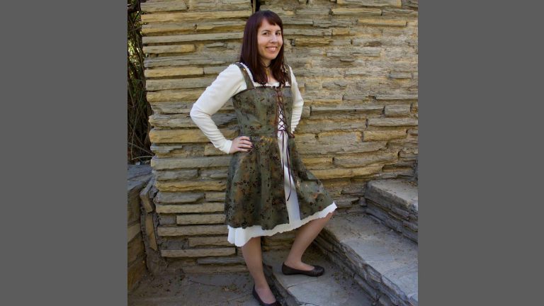Simplicity 1773 Medieval Dress Series - Underdress - Professor Pincushion